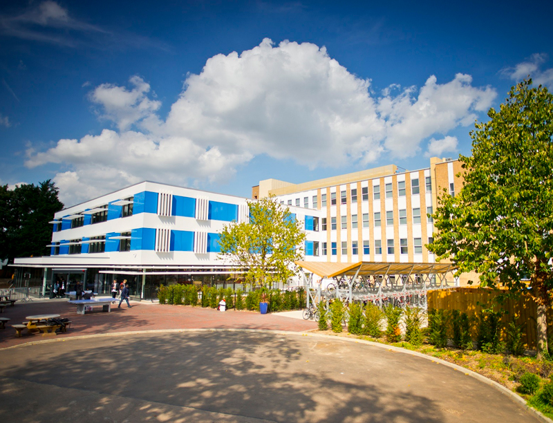 ESTUDIAR EN EL EXTRANJERO - CATS GLOBAL SCHOOLS